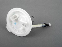 Genuine Volkswagen Audi - 7L8919679C - Fuel pump flange with pressure ...