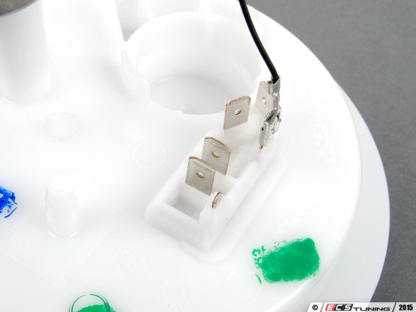 Genuine Volkswagen Audi - 7L8919679C - Fuel pump flange with pressure ...