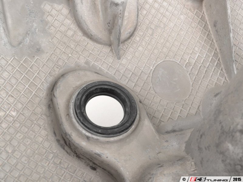 Genuine BMW - 11127548274 - Valve Cover (11-12-7-548-274)