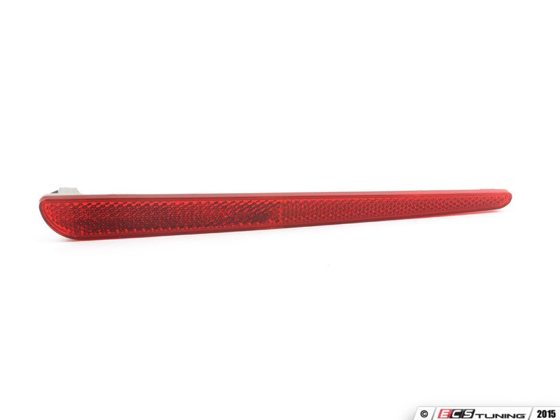 Genuine BMW - 63146901572 - Rear Bumper Reflector - Right (63-14-6-901-572)