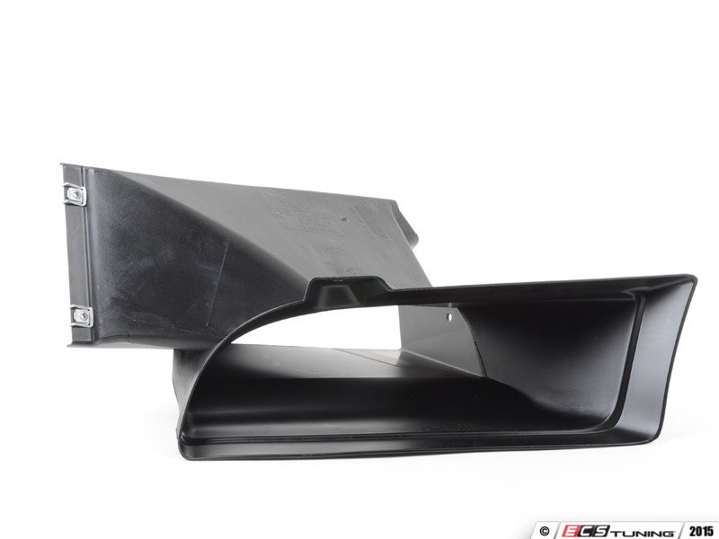 Genuine BMW - 51748046620 - Air duct, right (51-74-8-046-620)