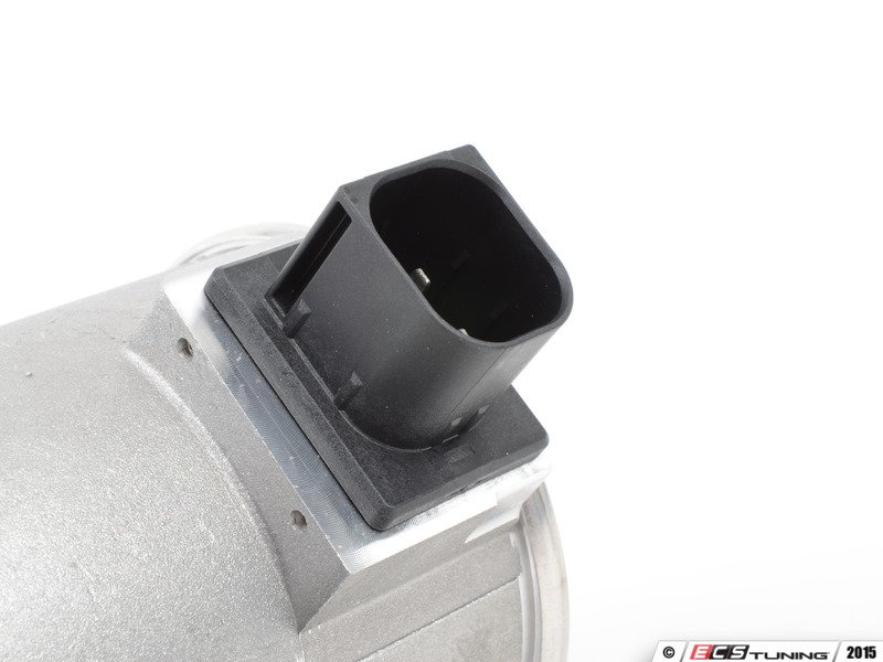 Genuine BMW - 11518635089 - N20/26 Water Pump (11-51-8-635-089)