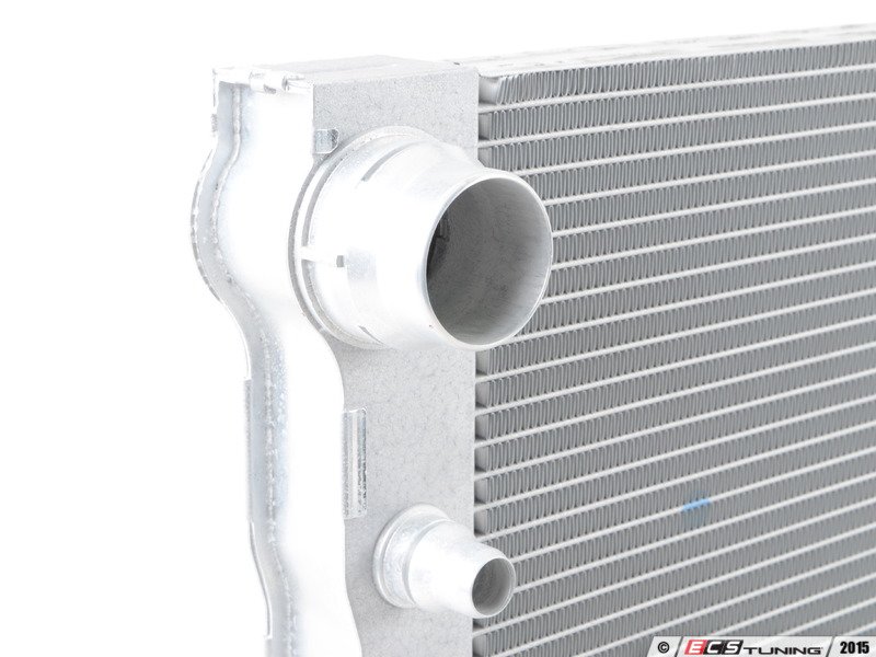 Genuine BMW - 17118615426 - Radiator (17-11-8-615-426)