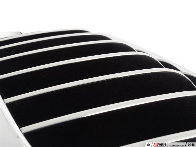 Genuine BMW - 51137316062 - F15 Front grille - right (51-13-7-316-062)