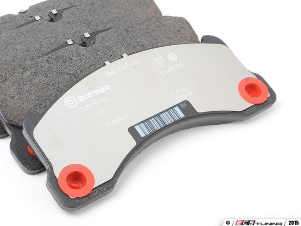 Genuine Volkswagen Audi - 7P0698151C - Front brake Pad Set (7P0 698 151 C)