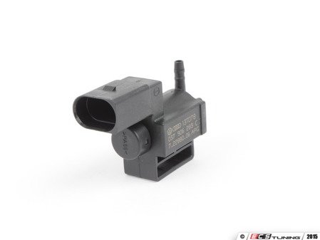 Genuine Porsche - 95560512330 - CHANGE-OVER VALVE