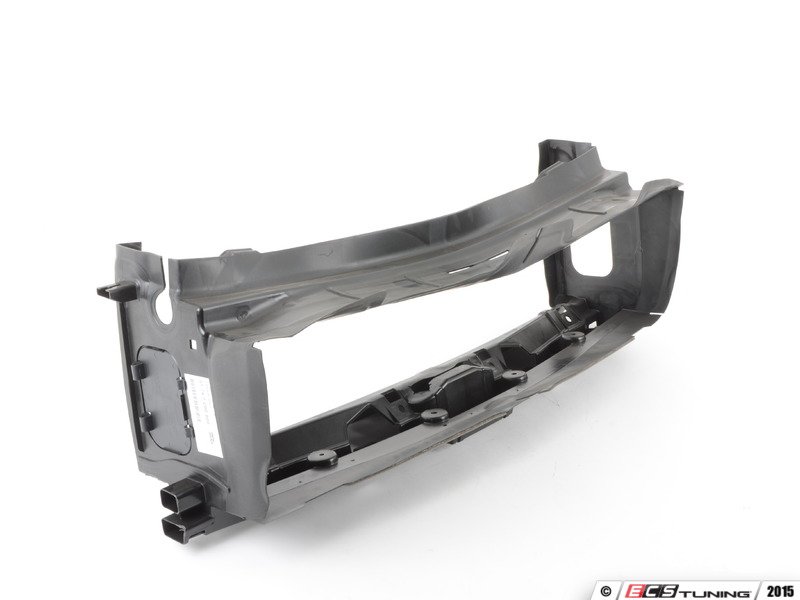 Genuine BMW - 51747290605 - Radiator air duct (51-74-7-290-605)