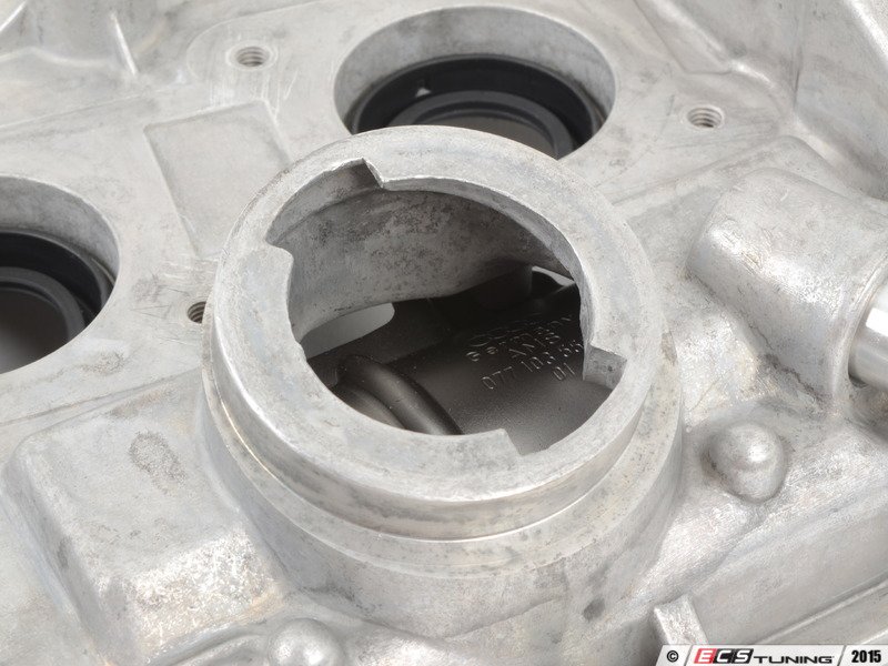 Genuine Volkswagen Audi - 077103471P - Valve Cover - Left (077 103 471 P)