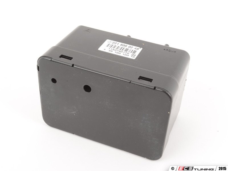 Genuine Mercedes Benz - 2218000248 - Vacuum Pump