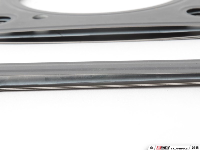 Genuine Mercedes Benz - 6110161120 - CYLINDER HEA