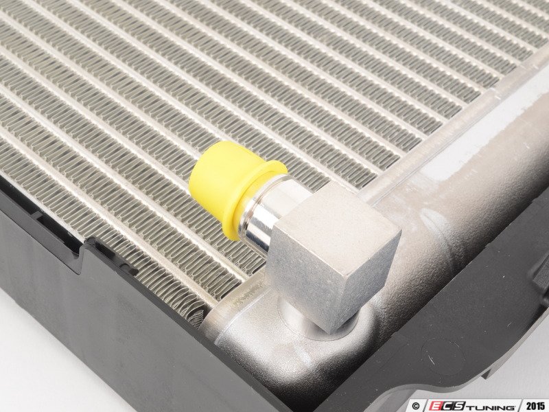 Genuine BMW - 17217572542 - Oil Cooler (17-21-7-572-542)