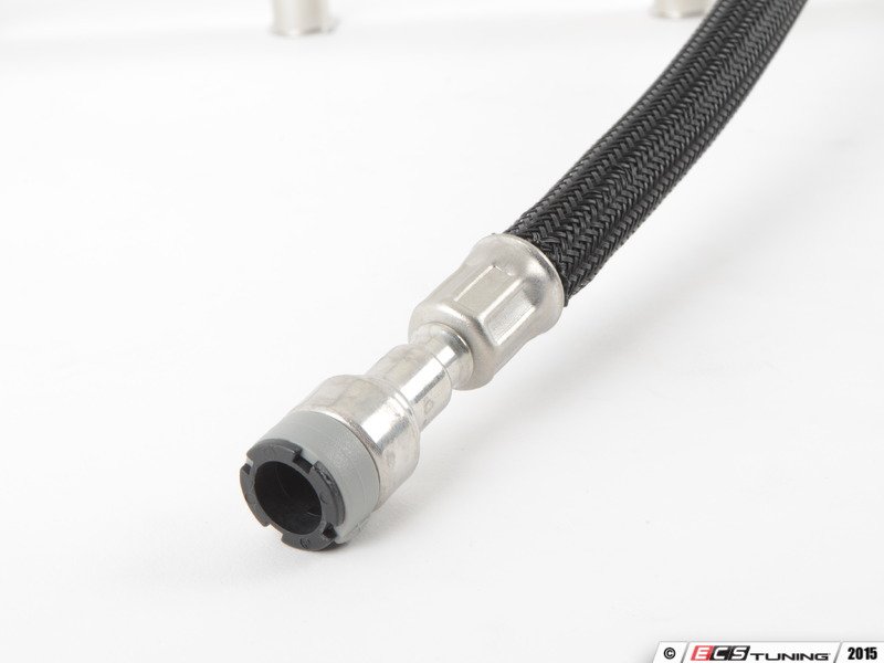 Genuine BMW - 13537506923 - Fuel Rail (13-53-7-506-923)