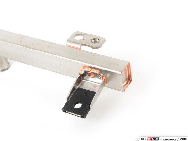 Genuine BMW - 13537506923 - Fuel Rail (13-53-7-506-923)