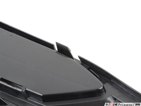 Genuine BMW - 51117309628 - PARTIALLY OPEN GRID, RIGHT (51-11-7-309-628)