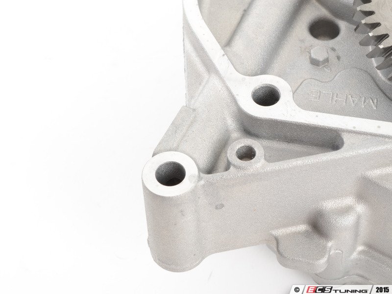 Genuine BMW - 11417610378 - Oil Pump (11-41-7-610-378)