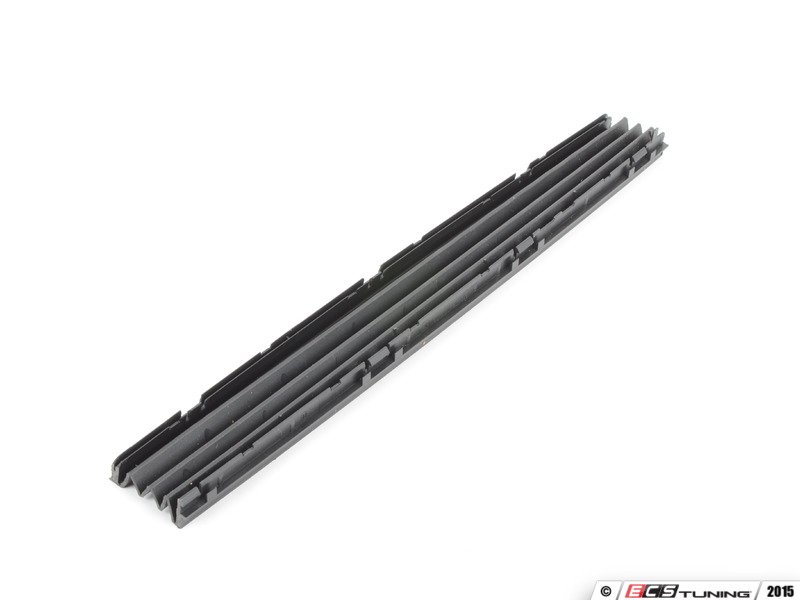 Genuine Mercedes Benz - 2167840109 - ROLLER BLIND