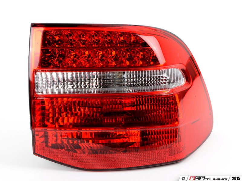 Genuine Porsche - 95563148811 - TAIL LIGHT HOUSING R