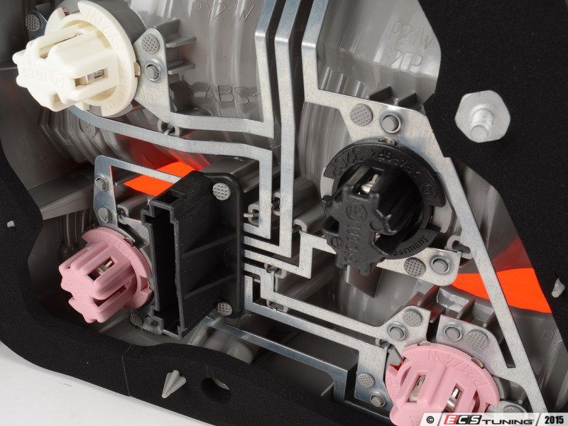 Genuine Mercedes Benz - 2208200864 - Tail Lamp Assembly