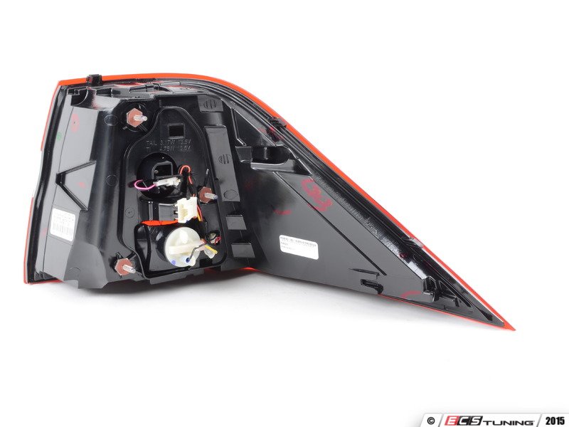 Genuine Mercedes Benz - 1669063501 - REAR LAMP CO