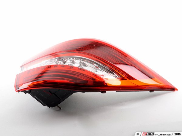Genuine Mercedes Benz - 1669063501 - REAR LAMP CO