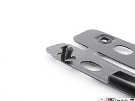 Genuine Mercedes Benz - 2218890695 - INTERMEDIATE