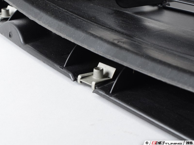 Genuine BMW - 51747224660 - F01 Air Duct (51-74-7-224-660)