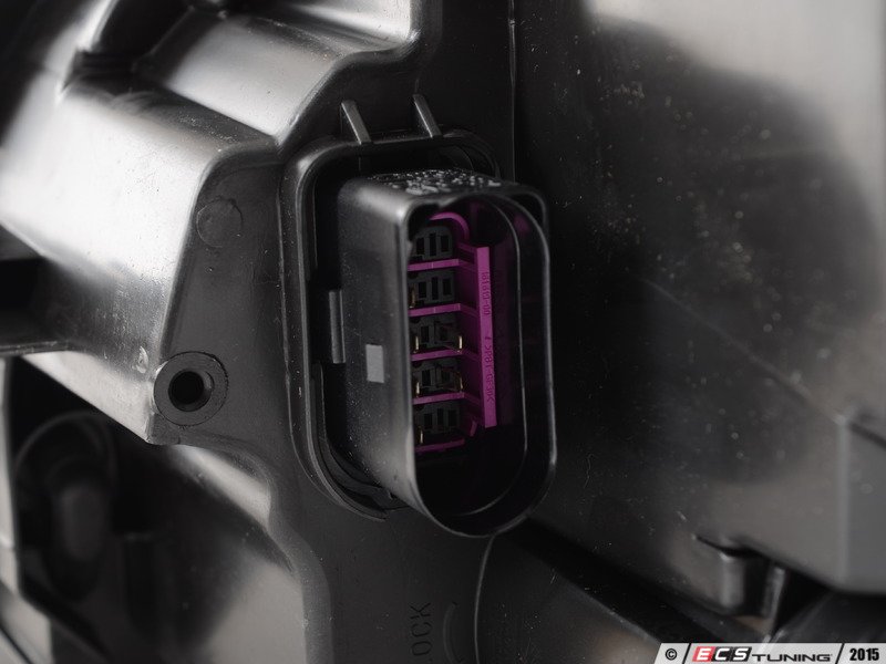 Genuine Volkswagen Audi - 561941006D - Headlight - Right (561 941 006 D)