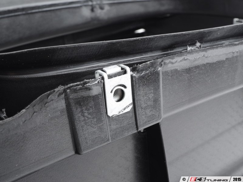 Genuine BMW - 51747210476 - Front air duct (51-74-7-210-476)