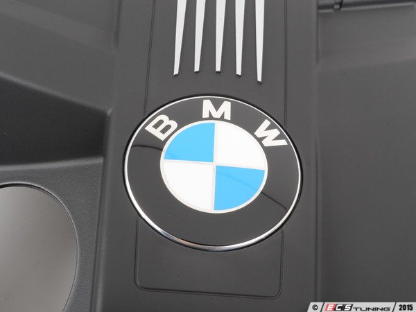 Genuine BMW - 11127607447 - Engine beauty cover (11-12-7-607-447)