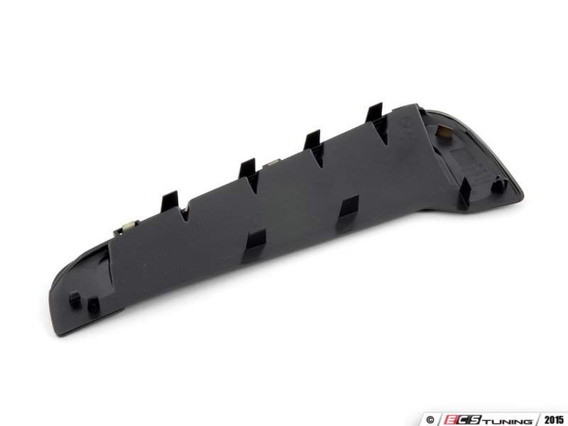 Genuine BMW - 51712354932 - Fender Grill Trim (51-71-2-354-932)