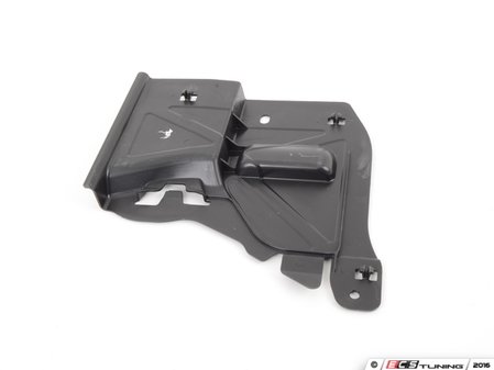 Genuine Volkswagen Audi - 5Q0825272A - Center Underbody Cover - Right ...