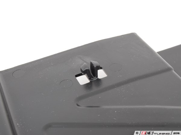 Genuine Volkswagen Audi - 5Q0825272A - Center Underbody Cover - Right ...