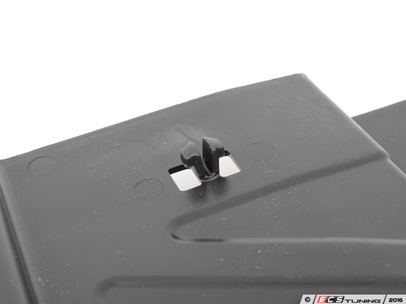 Genuine Volkswagen Audi - 5Q0825272A - Center Underbody Cover - Right ...