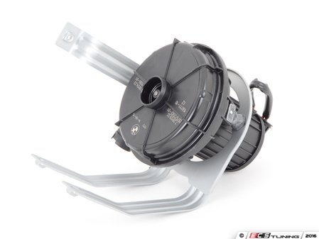 Genuine BMW - 11727572582 - Air Injection Pump (11-72-7-572-582)