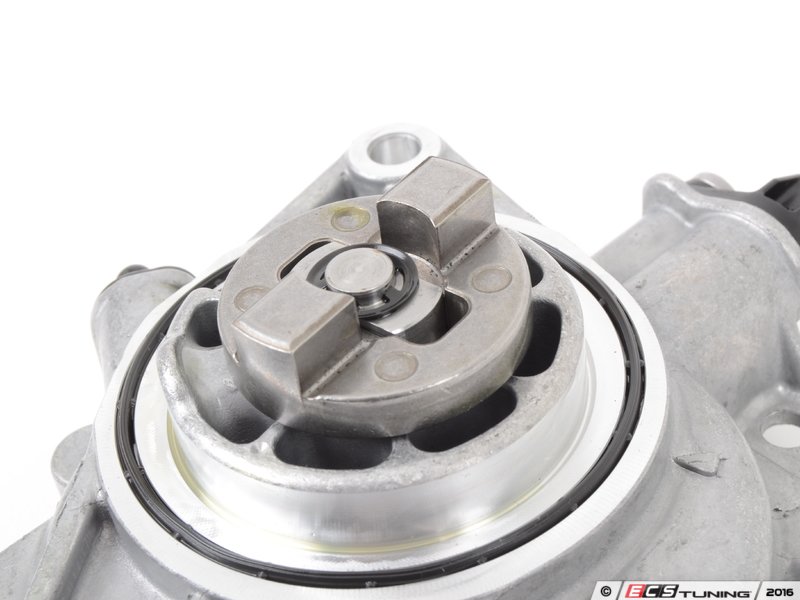 Genuine MINI - 11667586424 - Vacuum Pump (11-66-7-586-424)