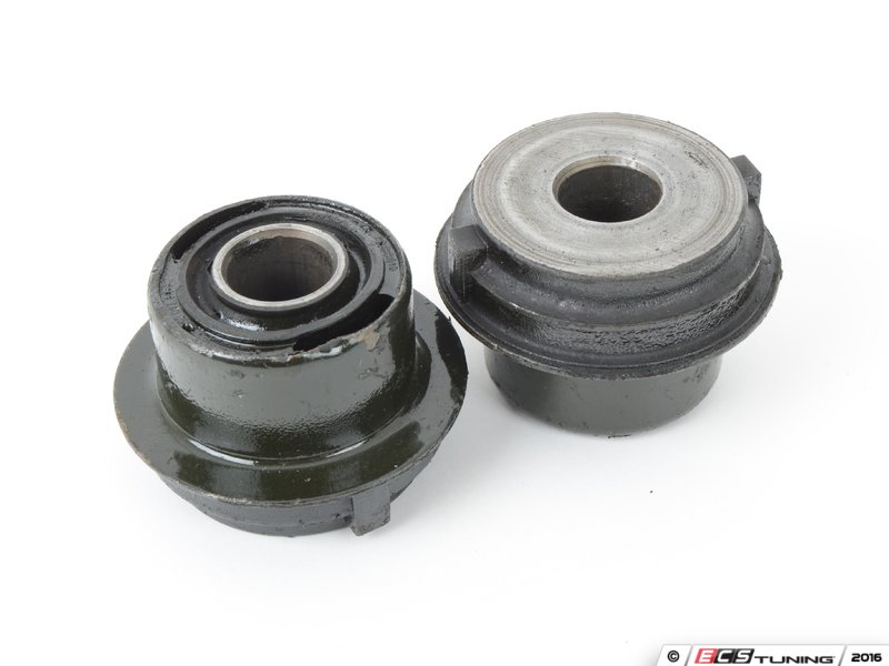URO - 2103300475 - Control Arm Bushing Kit