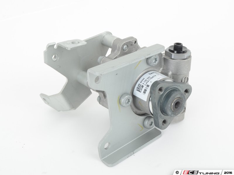 Genuine BMW - 32416756582 - Power Steering Pump - LF-30 (32-41-6-756-582)