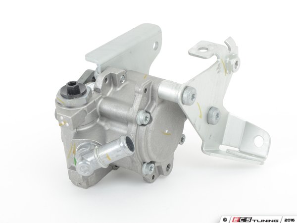 Genuine BMW - 32416756582 - Power Steering Pump - LF-30 (32-41-6-756-582)