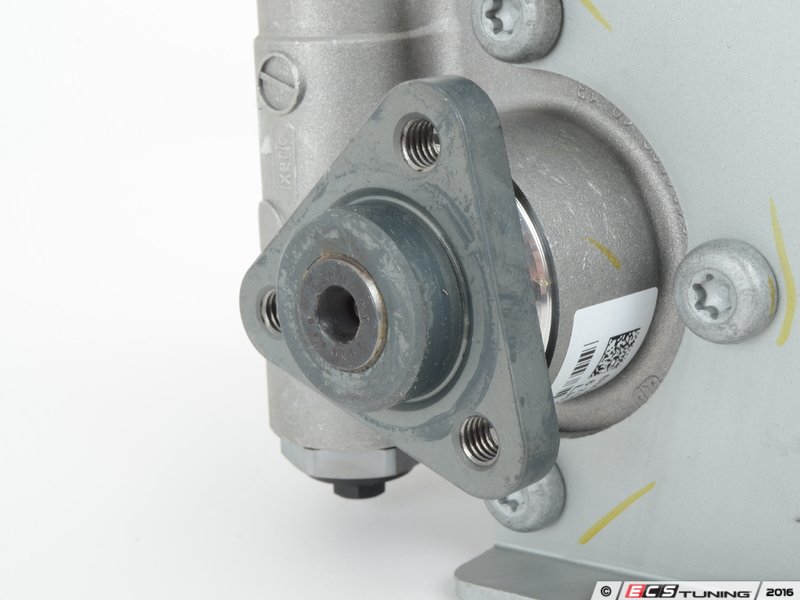 Genuine BMW - 32416756582 - Power Steering Pump - LF-30 (32-41-6-756-582)