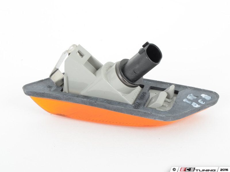 Genuine BMW - 63138389535 - Amber Fender Side Marker - Left (63-13-8 ...