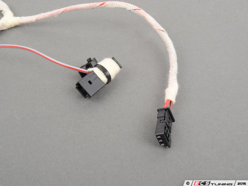 Genuine BMW - 32306864895 - connecting line, steering wheel (32-30-6 ...