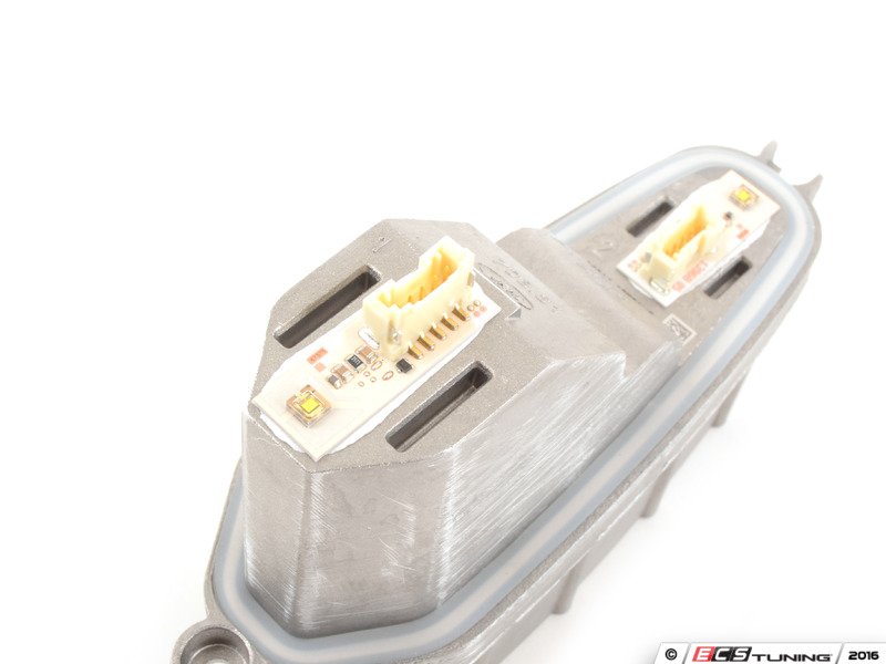 Genuine Volkswagen Audi - 8U0941475A - LED (8U0 941 475 A)