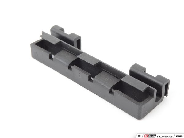 Genuine Mercedes Benz - 1249888878 - CLIP