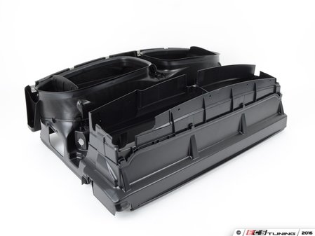 Genuine BMW - 51747187290 - Air Duct (51-74-7-187-290)