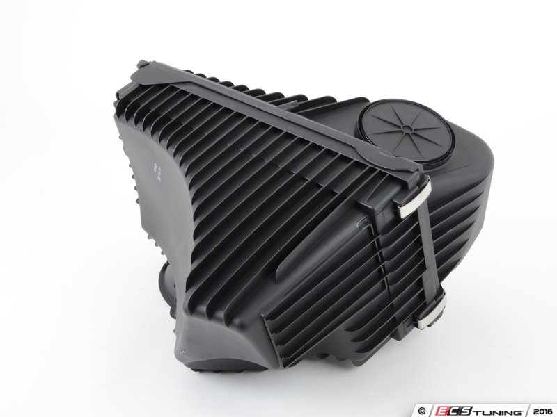 Genuine Porsche - 95811002210 - AIR CLEANER
