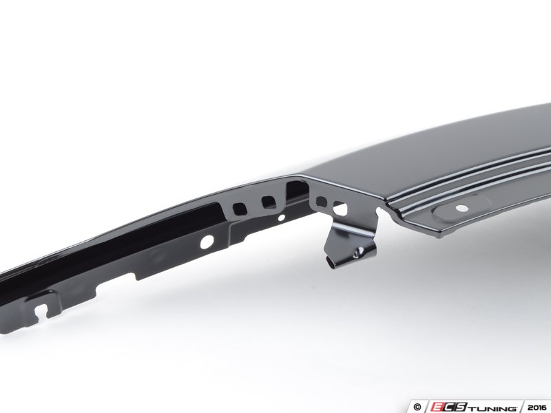 Genuine BMW - 41007427299 - Fender (41-00-7-427-299)