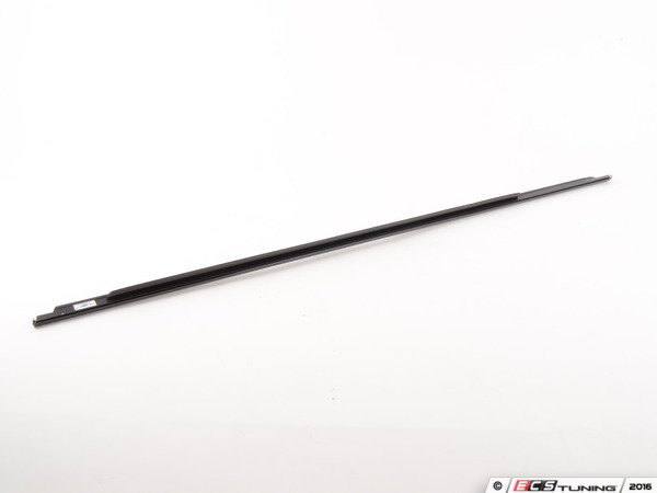 Genuine BMW - 51357260540 - Front Door Trim - Right (51-35-7-260-540)