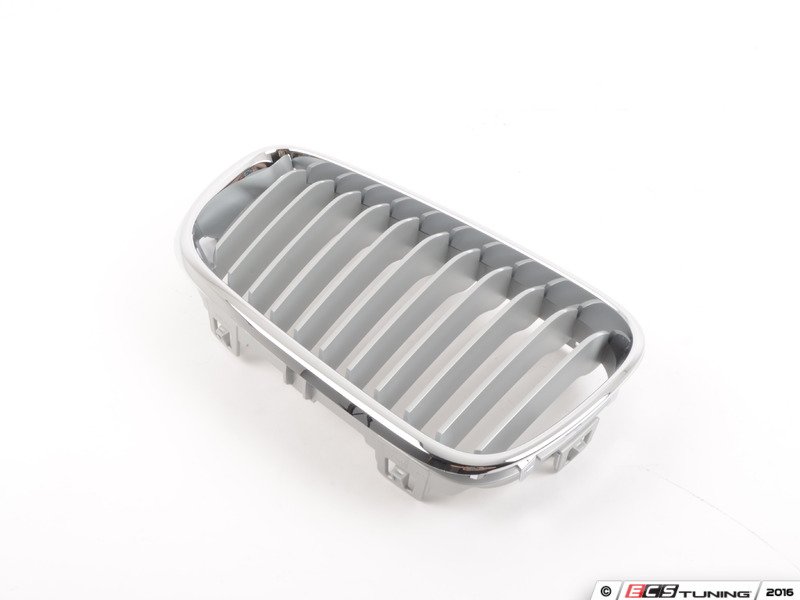 Genuine BMW - 51137295526 - F22 Grille - Right (51-13-7-295-526)