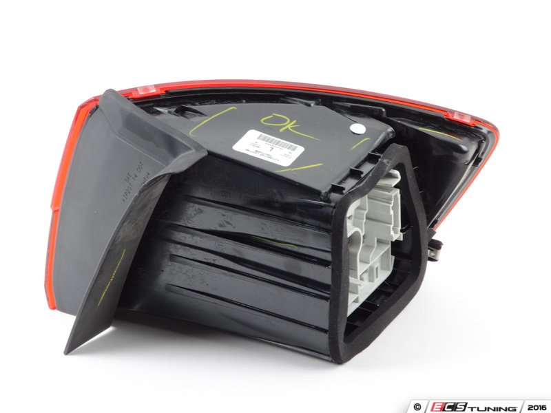 Genuine Volkswagen Audi - 5C6945095M - Outer Tail Light Assembly - Left ...