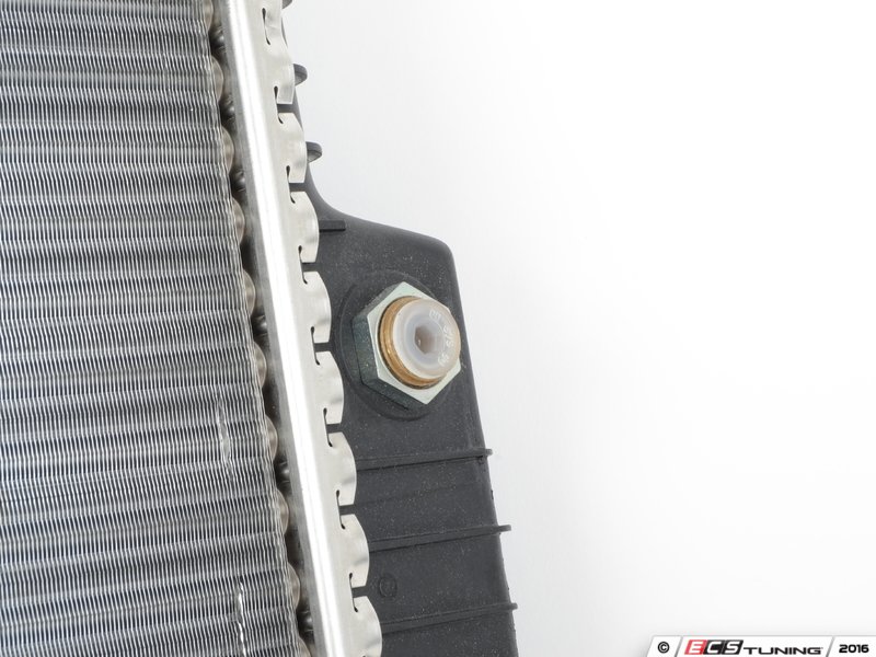 Genuine Mercedes Benz - 2025002203 - RADIATOR